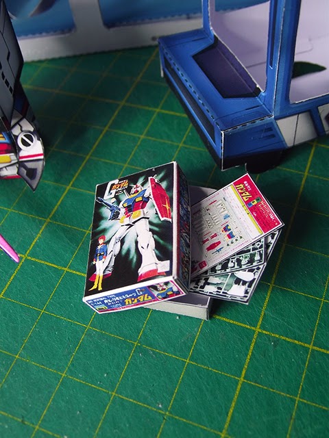 Greenelf's Paper Toys: Gundam Boxzet