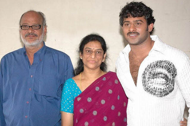 Prabhas Profile Biography Family Photos and Wiki and Biodata, Body ...