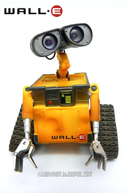 toyhaven: Happy New Year from TOY HAVEN and Kaiyodo Revoltech Pixar ...