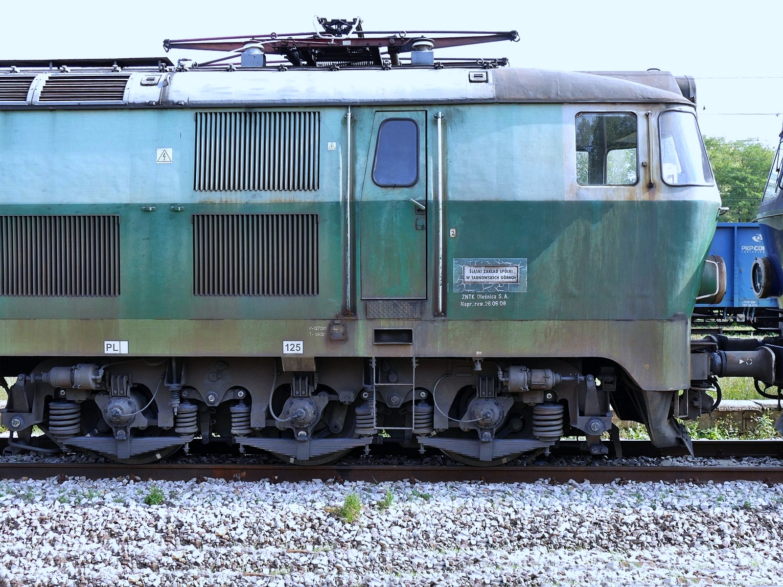 ET22-600 + ET22-1212 + ET22-1051 + ET22-909 na stacji Sitkówka Nowiny ...