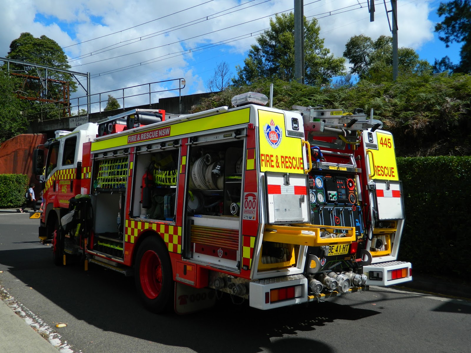 NSW RADIO AND COMMUNICATIONS By Michael Bailey SPRINGWOOD FOUNDATION nsw-radio-and-communications-by-michael-bailey-springwood-foundation