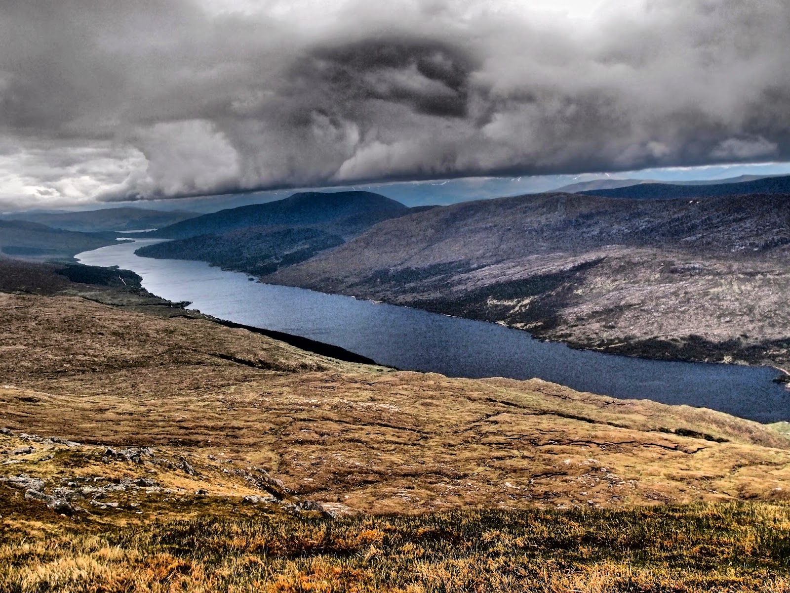 KYQ4: Loch Arkaig: Fraoch Bheinn and Sgurr Mhurlagain