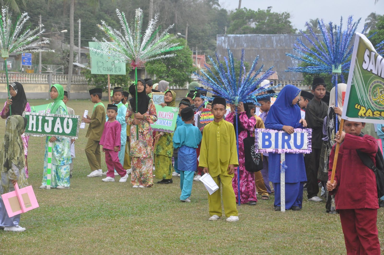 SETIU HARI INI: Perarakan Maulidur Rasul Sekolah Kebangsaan Batu Rakit.