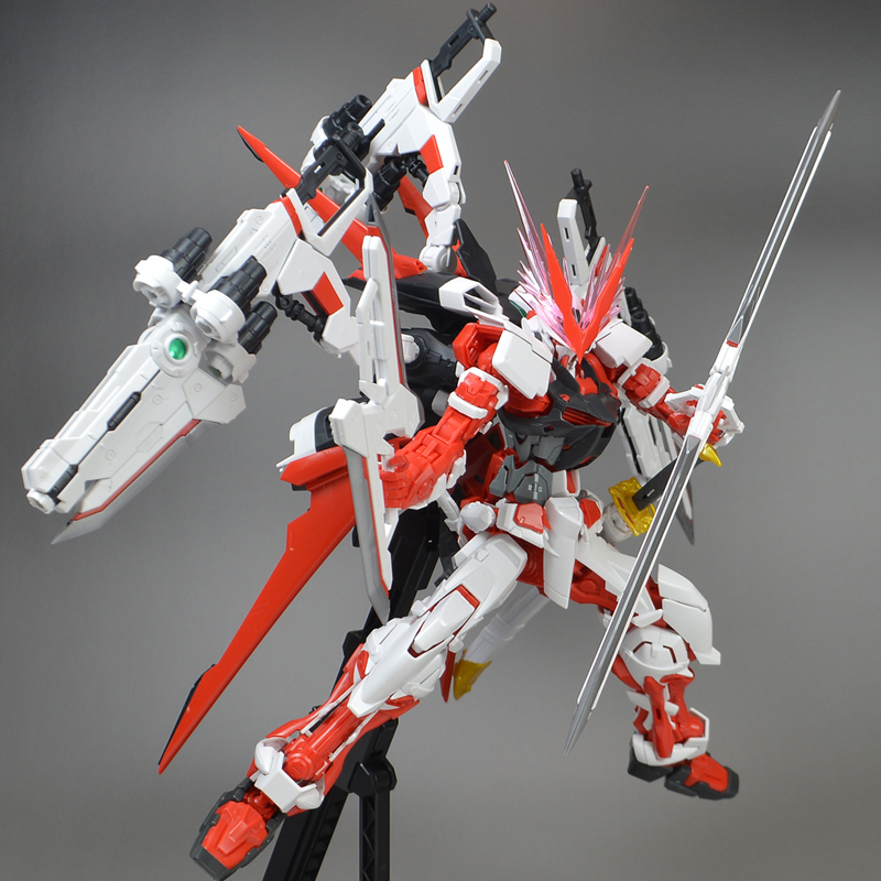 [ Review ] - MG 1/100 - Gunndam Astray Red Dragon