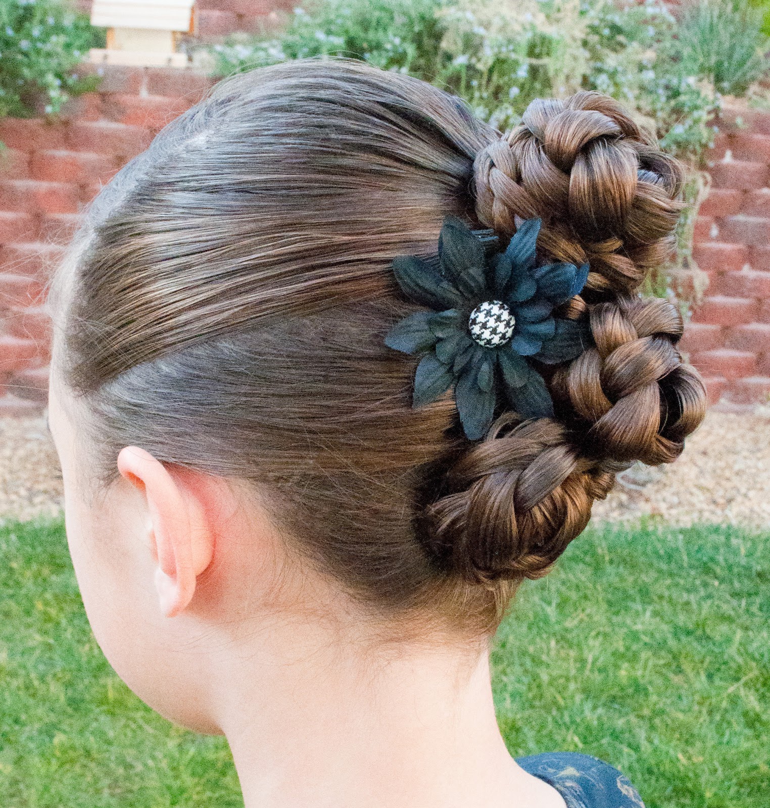 Princess Piggies: Triple Braid Bun