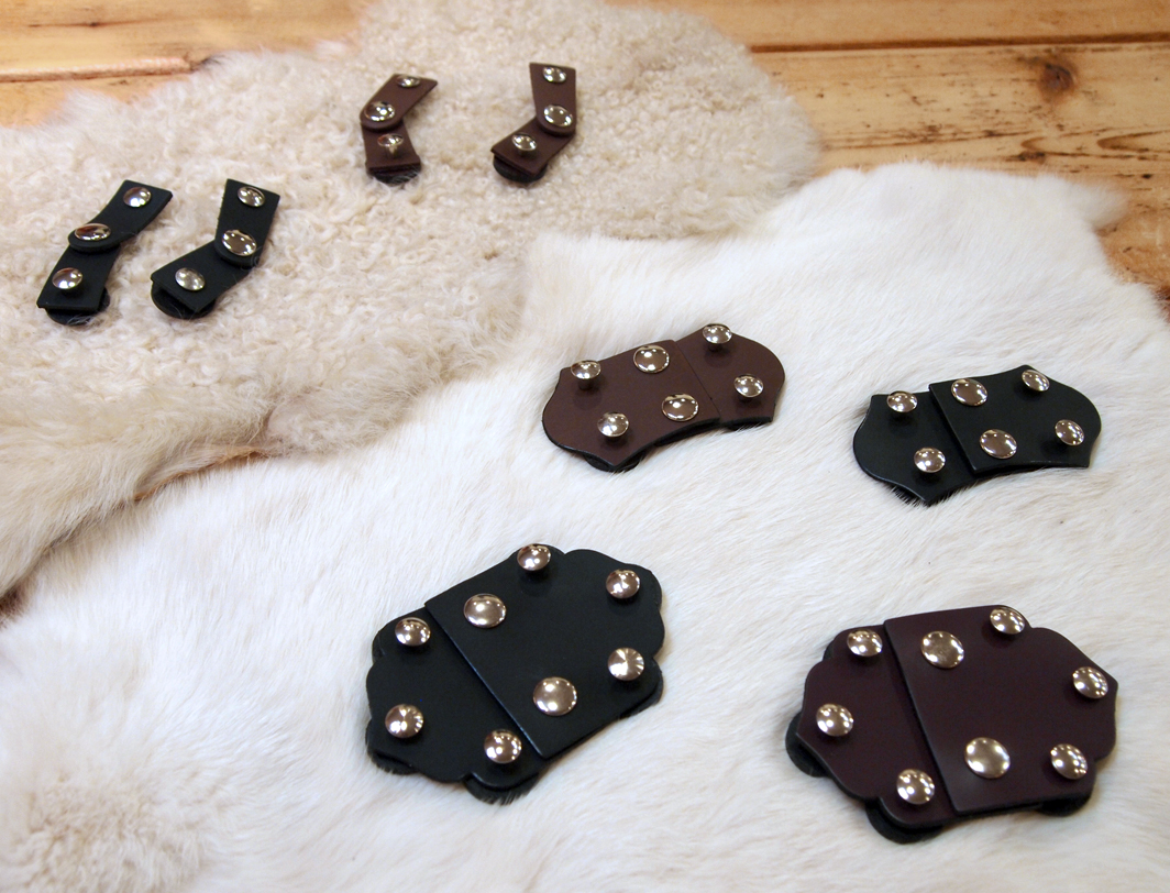 Fancy Tiger Crafts: Winterfell Cowl Free Pattern; also Direwolves