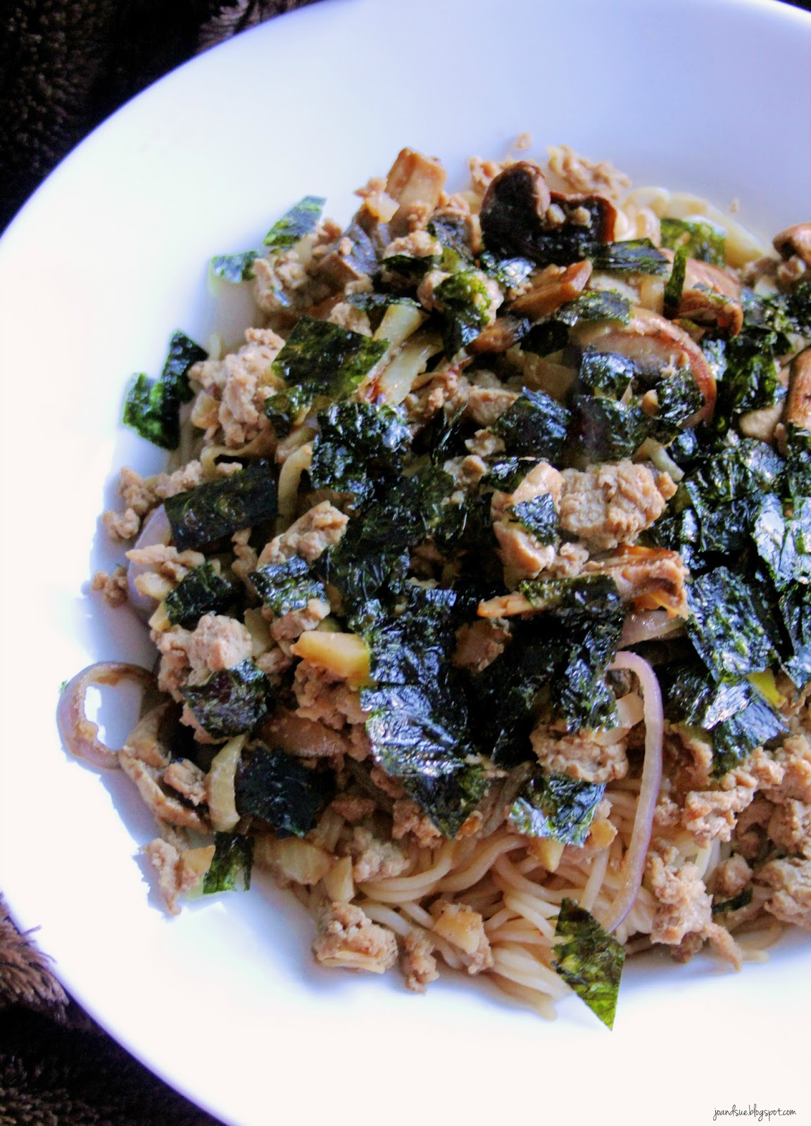 Jo and Sue: Asian Inspired Turkey and Mushroom Pasta with Seaweed