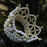 Counting Pinecones: The Chrismon Tree