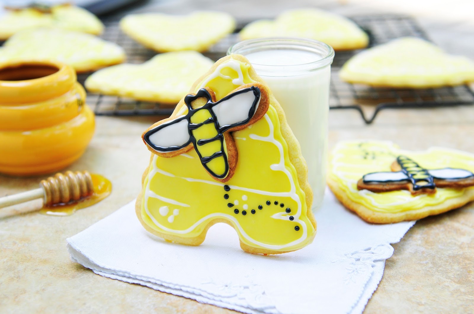 Simply Gourmet : 301. Beehive Sugar Cookies #spon