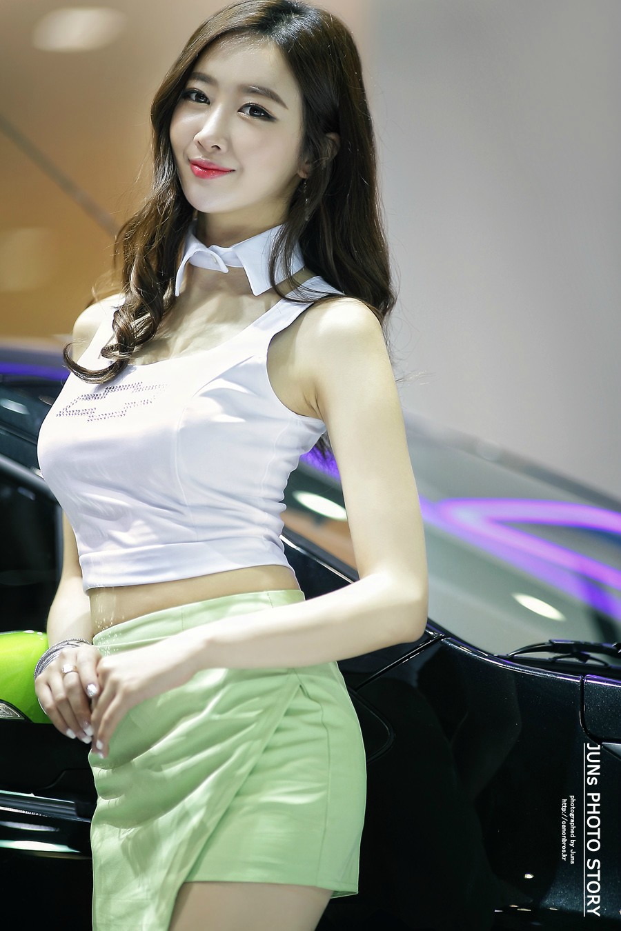 FinlandCar.com: Shin Hae Ri - Stunning Korean Model