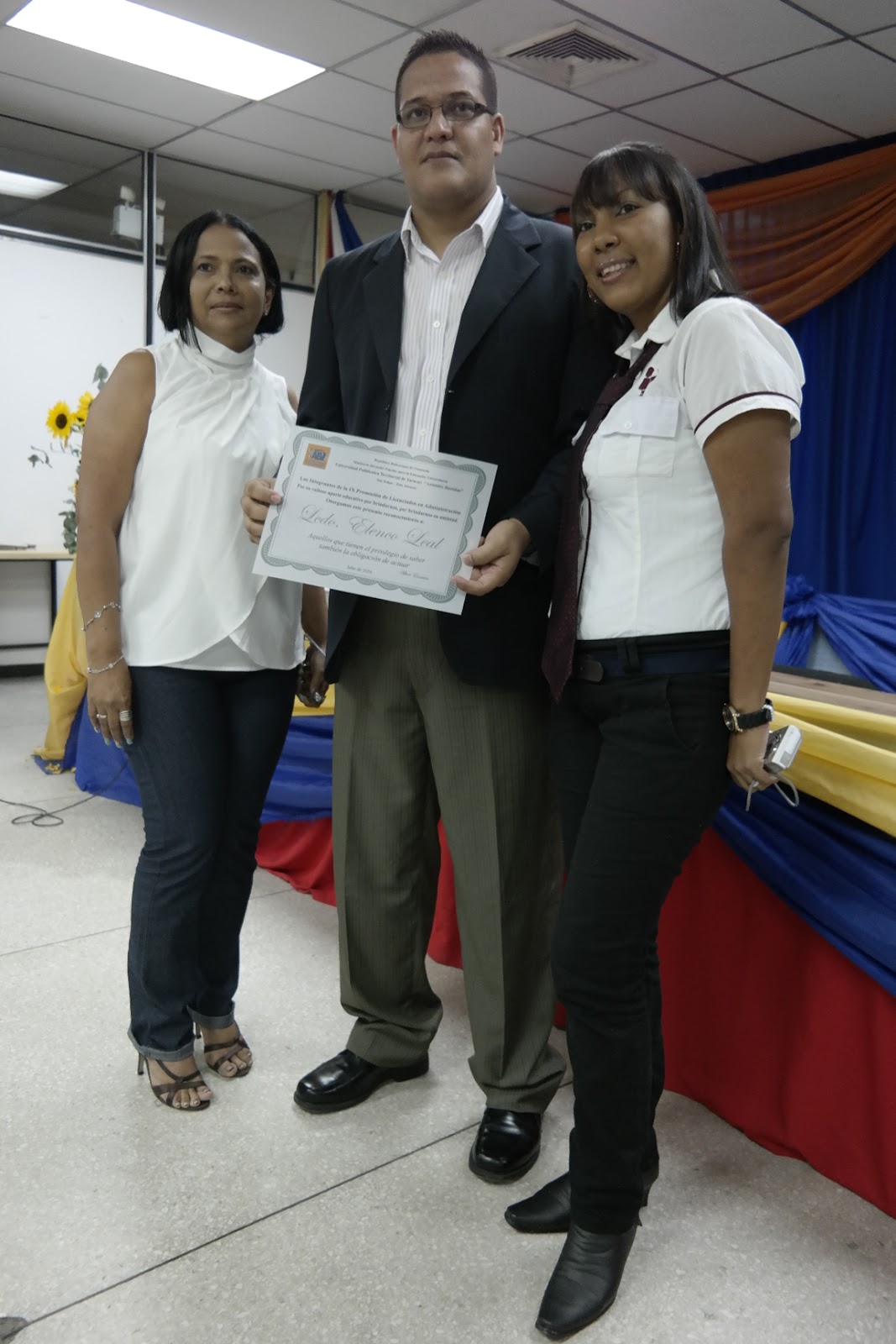 UPT "ARÍSTIDES BASTIDAS": PRÓXIMOS LCDO. Y LCDA. EN ADMINISTRACIÓN ...