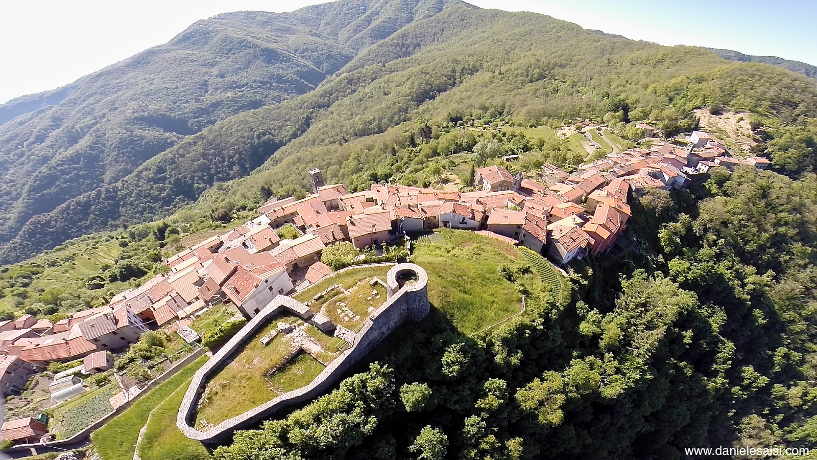 Daniele Saisi Blog: La Rocca di Trassilico