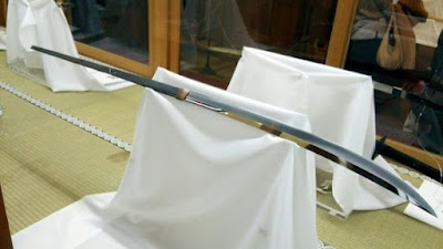 Naginata (薙刀) - The Samurai's Glaive