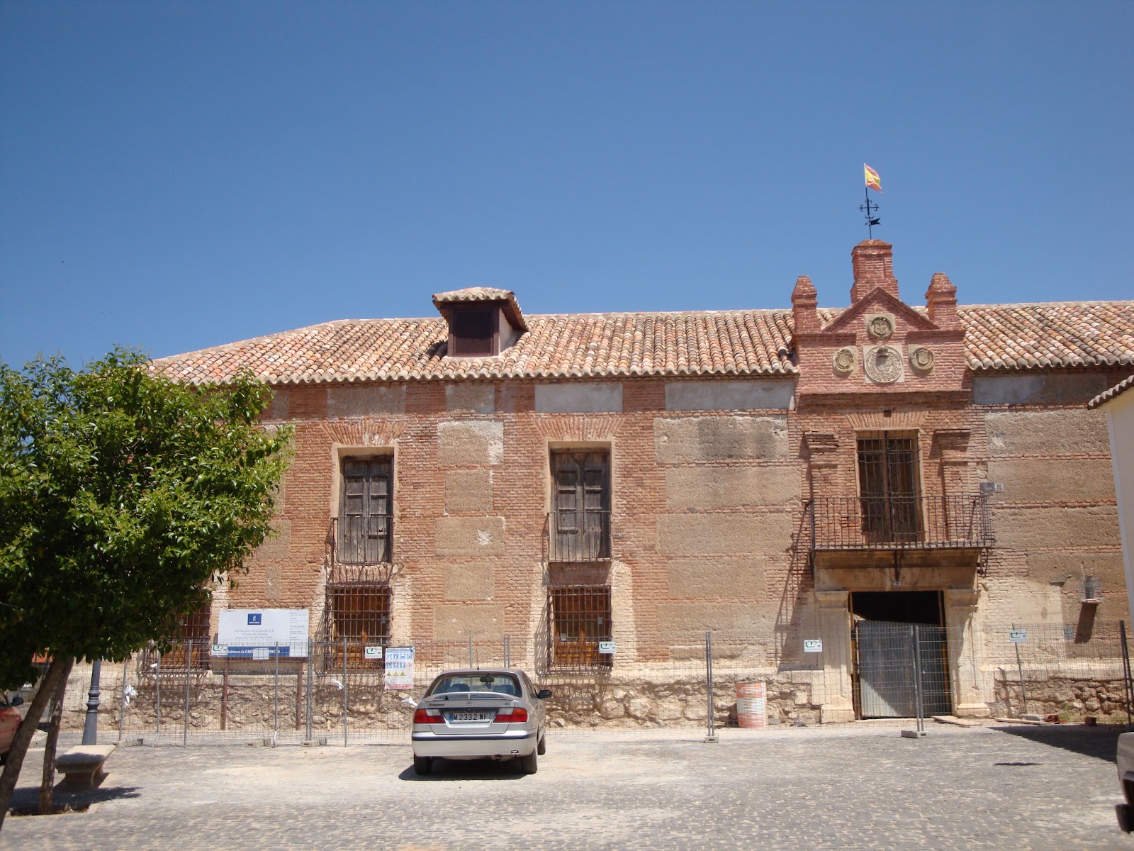 CAMPO DE CALATRAVA: PALACIO DE CLAVERÍA. Aldea del Rey.