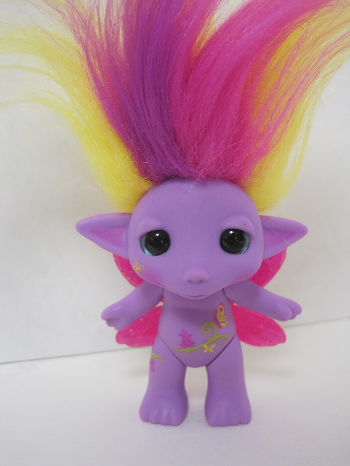 Never Grow Up: A Mom's Guide to Dolls and More: Toy Review: The Zelfs