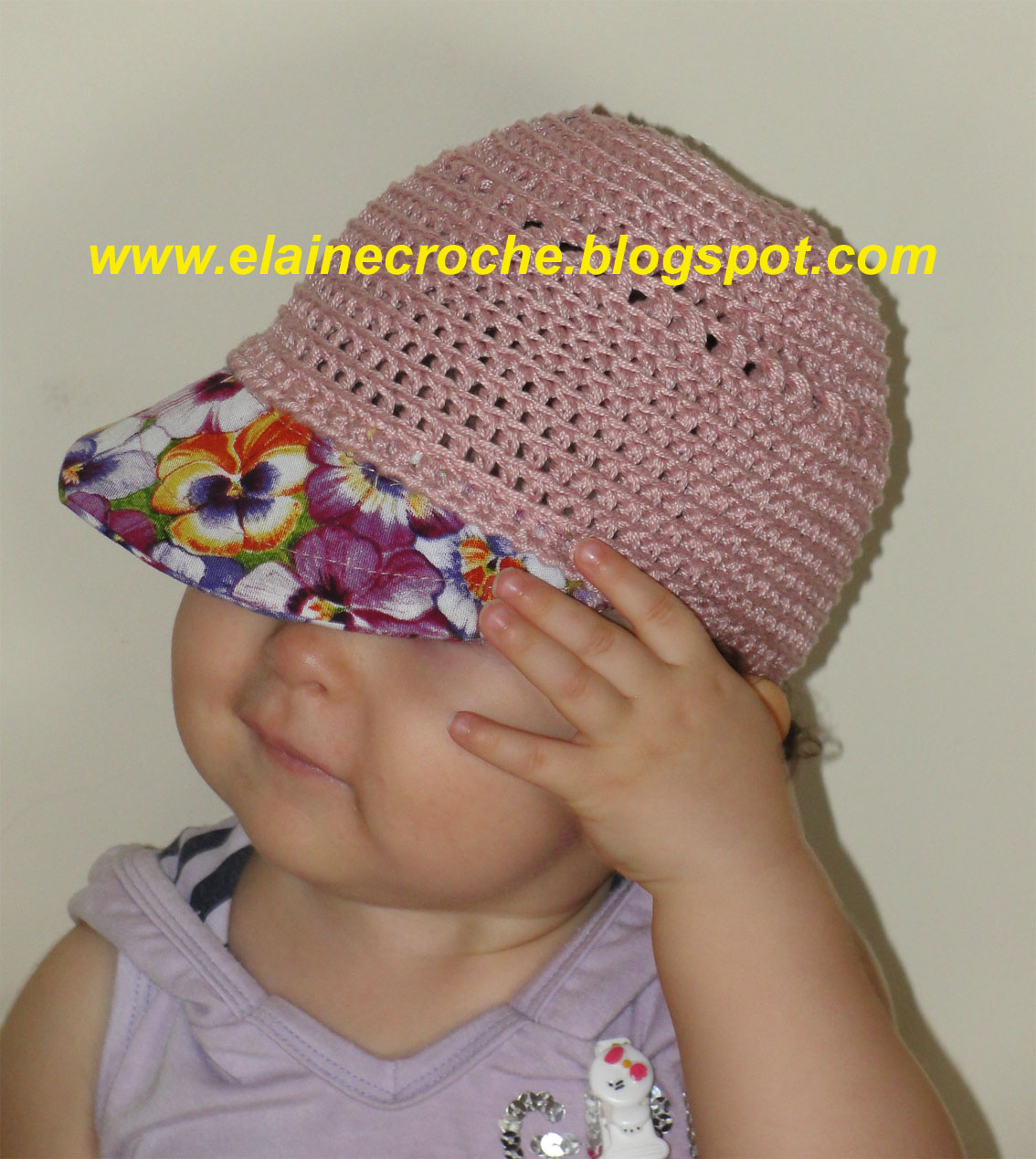 Elaine Croche: Bonés em Crochê com Aba em Tecido - Um é Para a Melody
