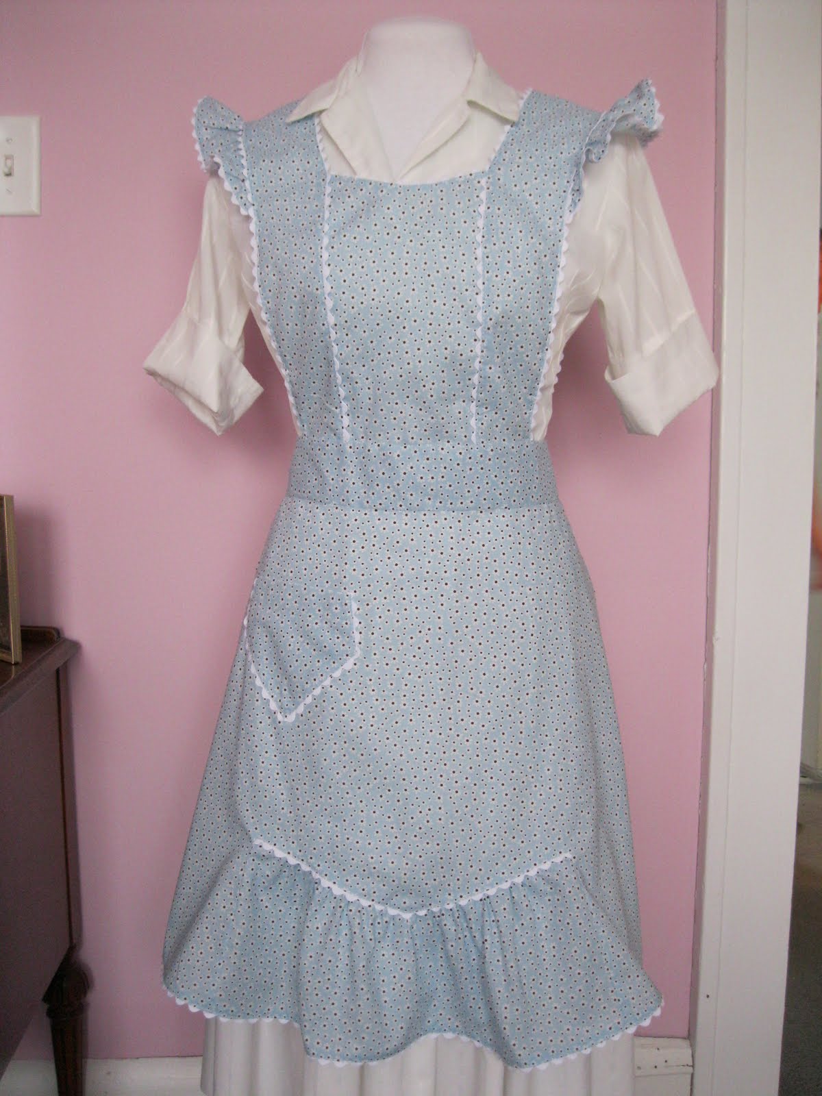 Apron History: My Apron Collection