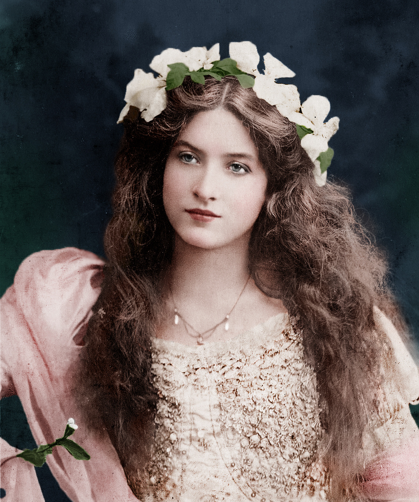 VINTAGE PHOTOGRAPHY: Maude Fealy