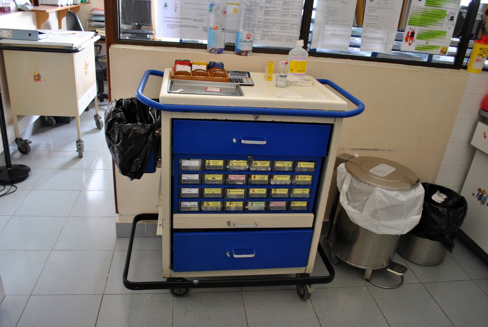 mad yeung love: Peak into the Pediatric Unit!