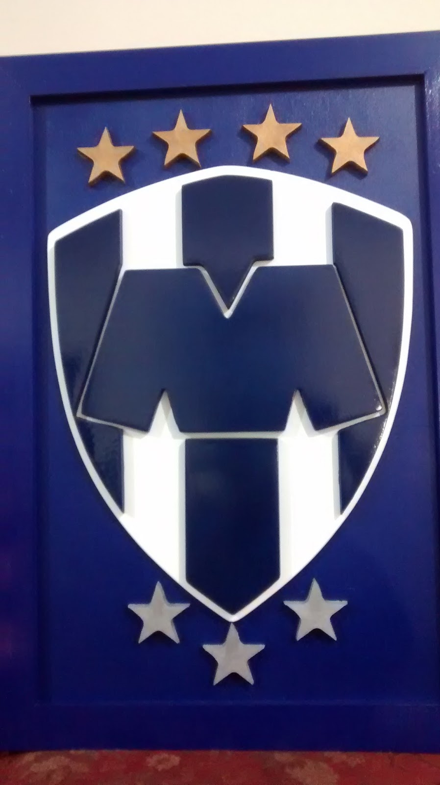 ESCUDO DE RAYADOS EN MADERA ~ ESCUDOS,ICONOS Y ARTE EN MADERA