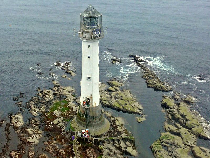 Ingeniería y Computación: Faro de Bell Rock, construido mar adentro y ...