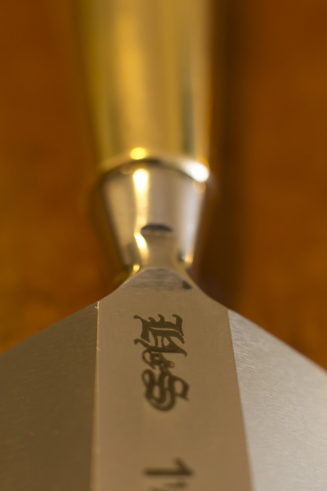 ~ the love of wood ~: Harold & Saxon