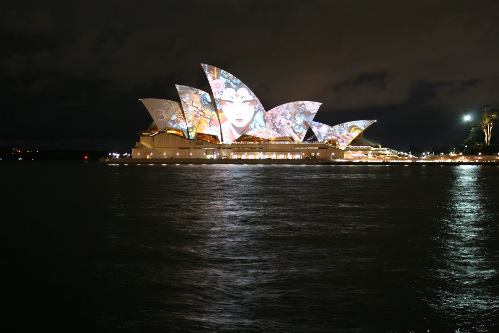 C-Arts Now: Android Jones, digital alchemist of light...in Sydney!