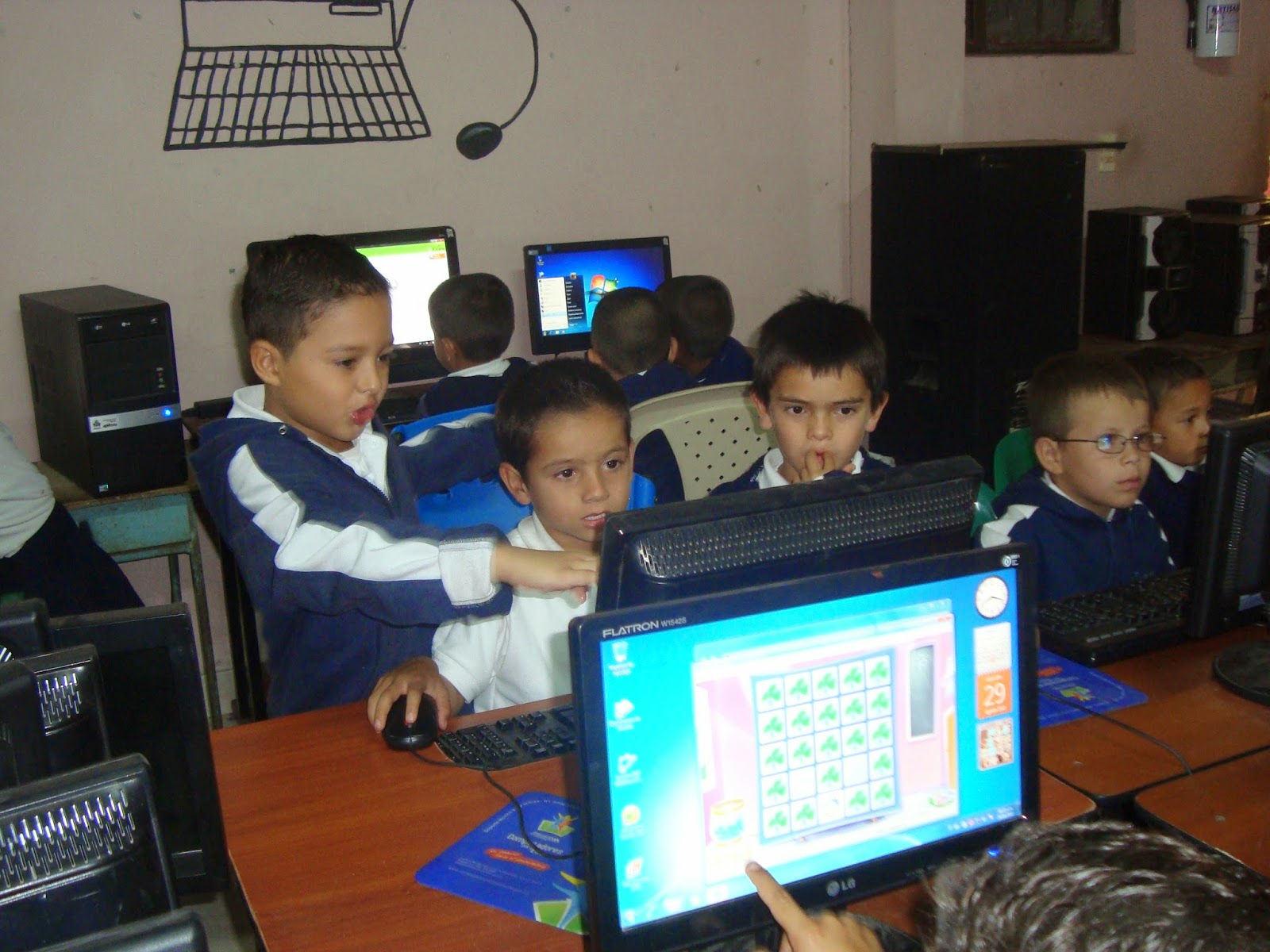 LAS OPERACIONES BASICAS: PRODUCTOS Y EVALUACION