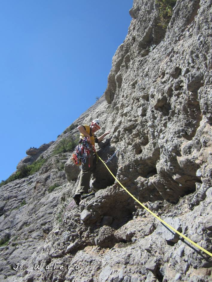 Cosmos 1402 a la Paret del Pessó