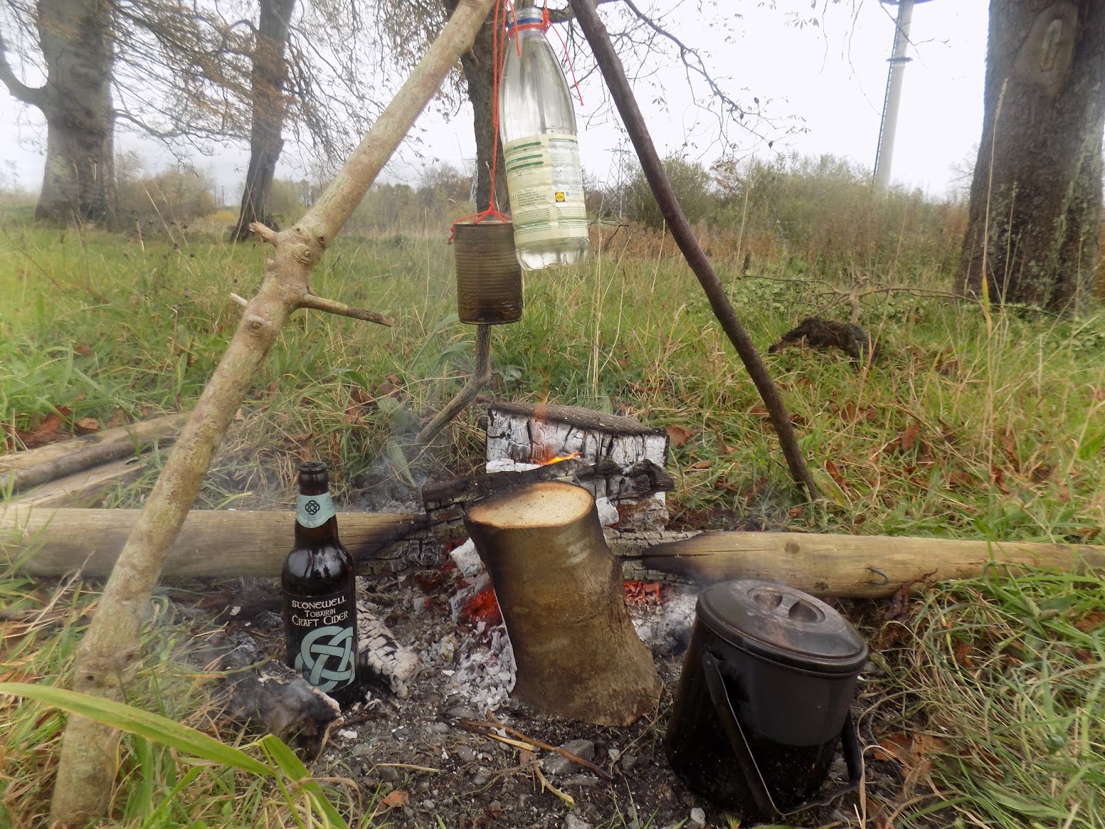 Outdoors Ireland: Simple Wilderness/Bushcraft Fire Setup