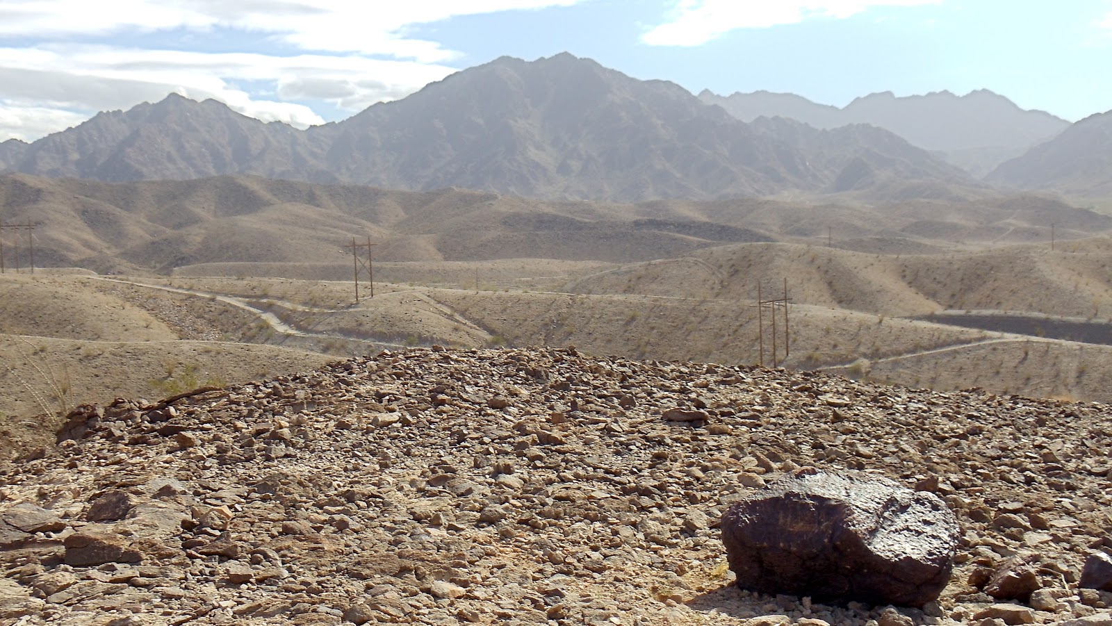 Jim and Bev: Hiking Yuma's Telegraph Pass