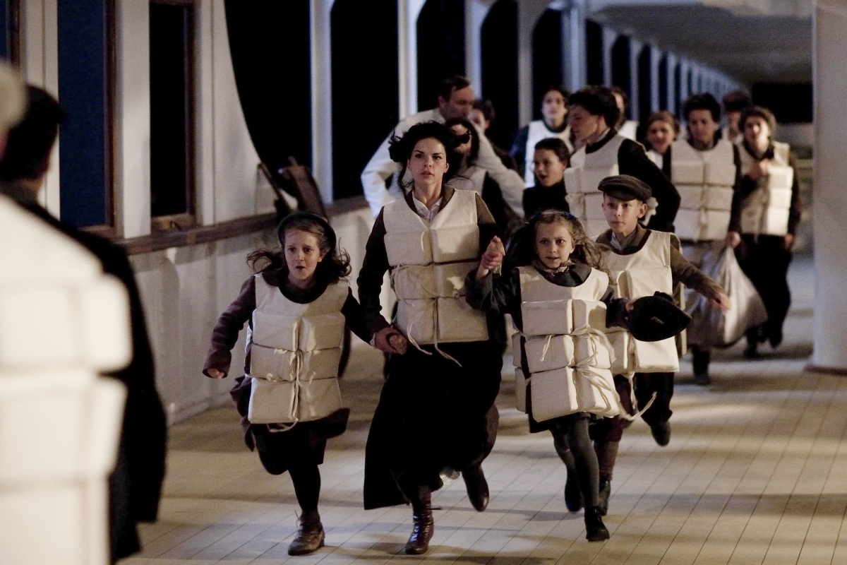 FILMY KOSTIUMOWE: Titanic (TV mini-serial 2012)