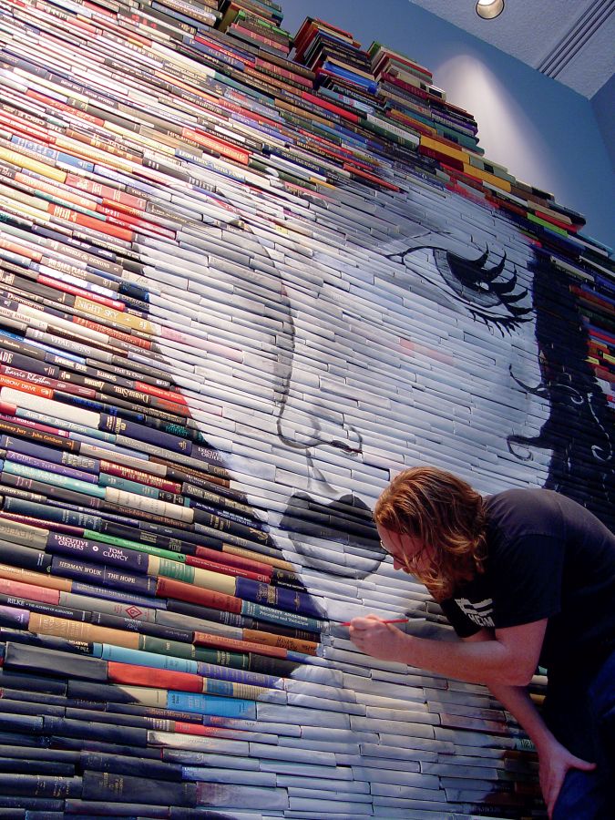 Aquellos inolvidables tebeos...: Arte hecho con libros: "Art made from ...
