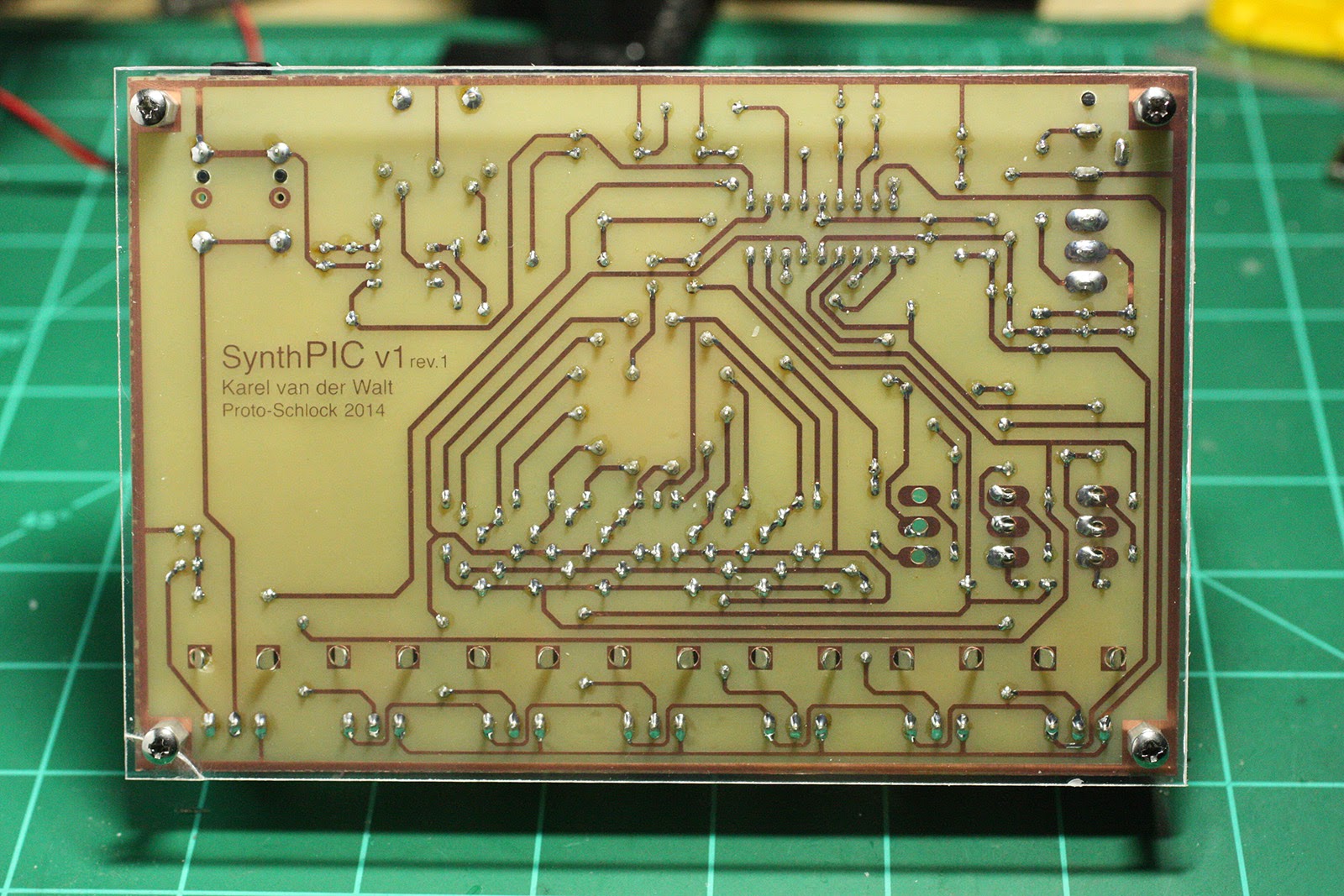 Proto-Schlock: SynthPIC v1
