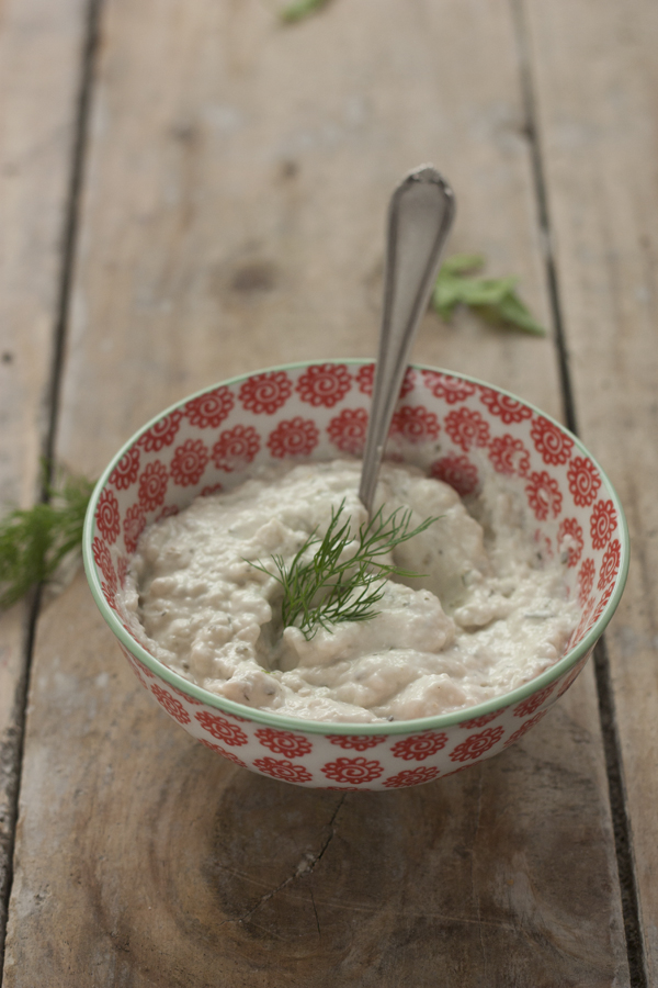 TUNNBRÖD, PAN POLAR. SANDWICH DE SALMÓN CON SALSA TÁRTARA - Sweet And Sour