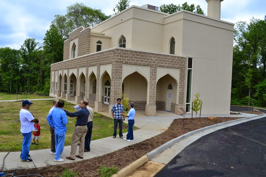 AHMADIYYA MOSQUE: Mubarak Mosque - Virginia USA