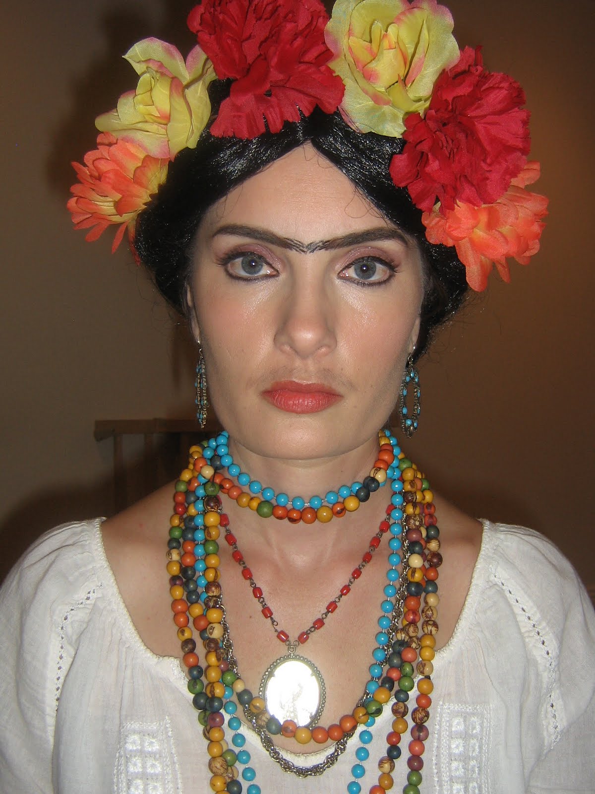 Leesh on Vintage: Hallo-Frida-Ween and her Ch-ch-ch-chia