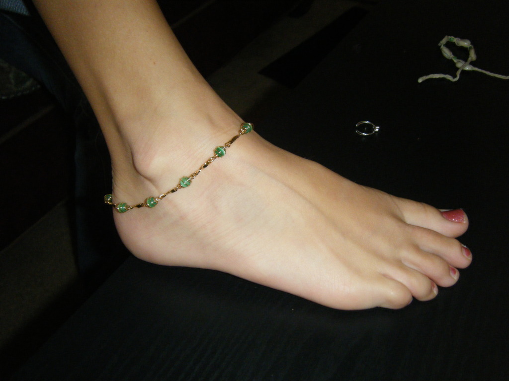 FeetXpress - A Dutch Foot Blog: Cute feet (1/2)