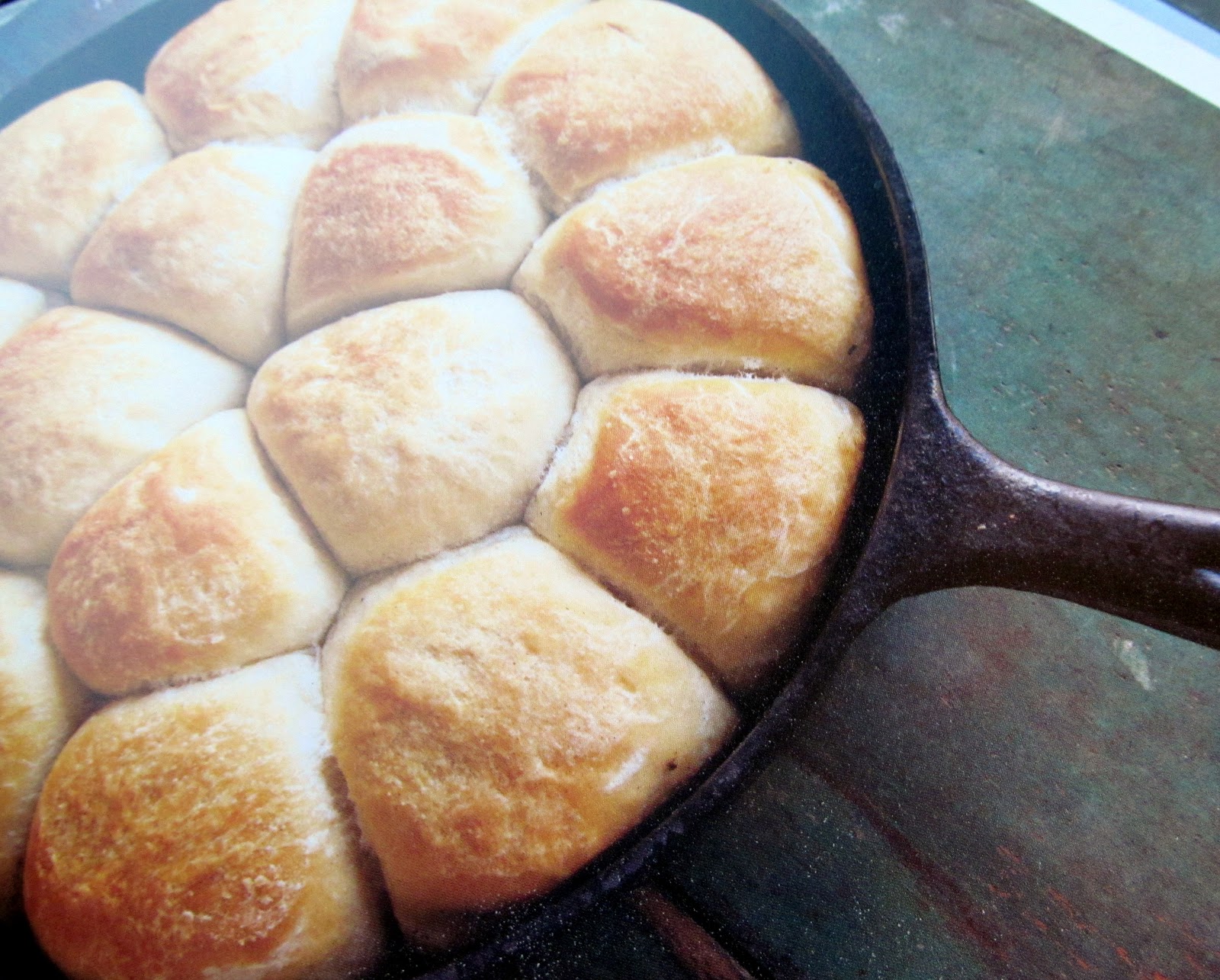 Mother's Kitchen: Butter Rolls