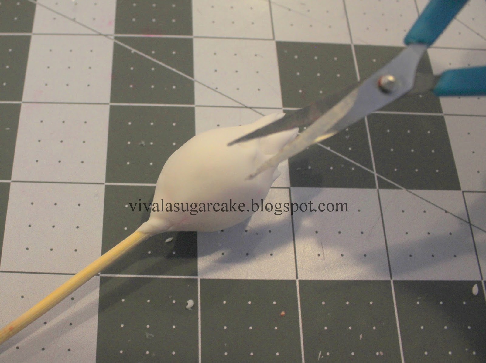 Viva La Cake I Blog: Tutorial : How to make a fantasy flower