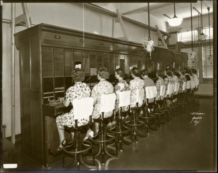 20 Vintage Photos of Women Telephone Operators at Work ~ Vintage Everyday