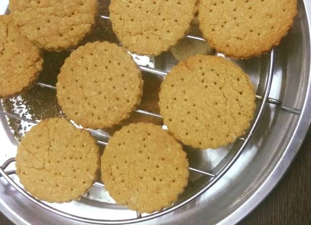 Whole Wheat Marie Biscuit: Sugarless Cookie Recipe