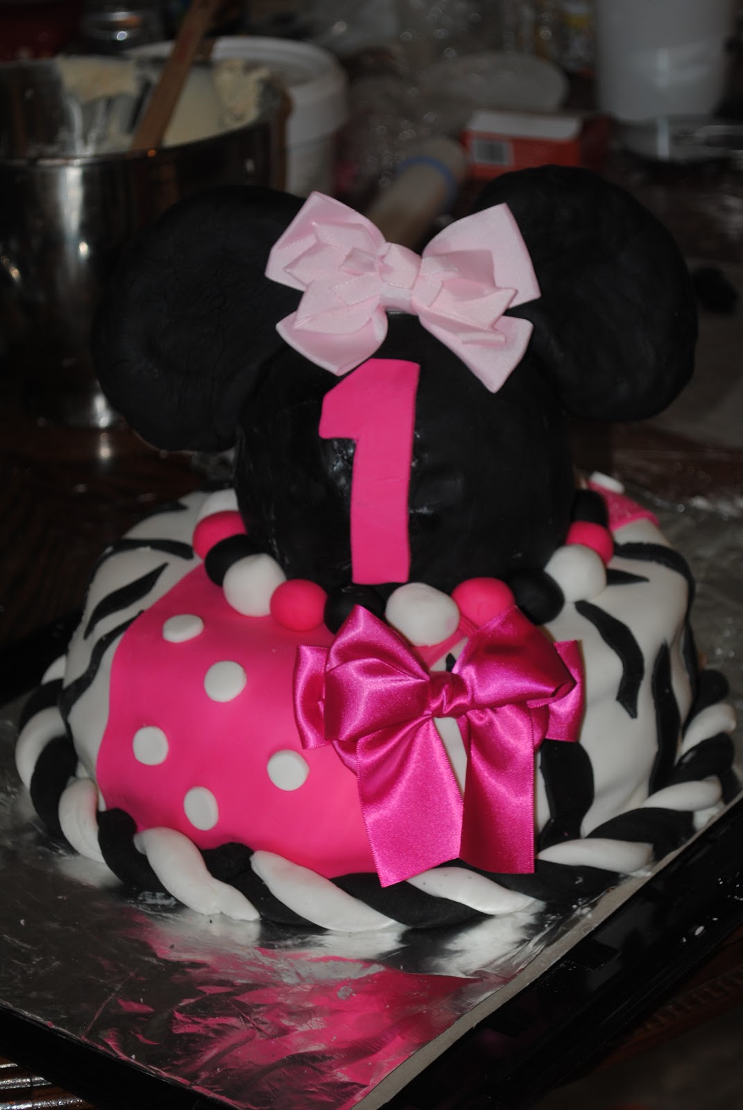 Free Cakes for Kids Killeen: Our 25th cake. Minnie Mouse for Mya!