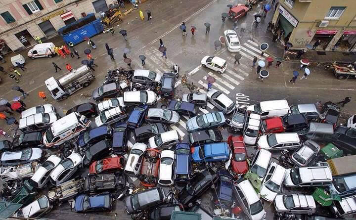 Top 5 Funny Car Accidents Photo (GIF or JPG File) - Funny Accidents ...