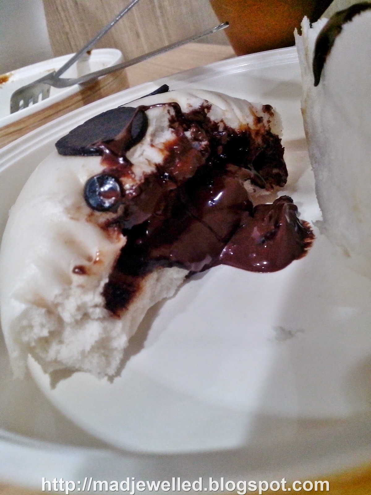 a piece of jewel: Recent Eats: Aveneto, Napoleones, Sbarro, Happy Pao