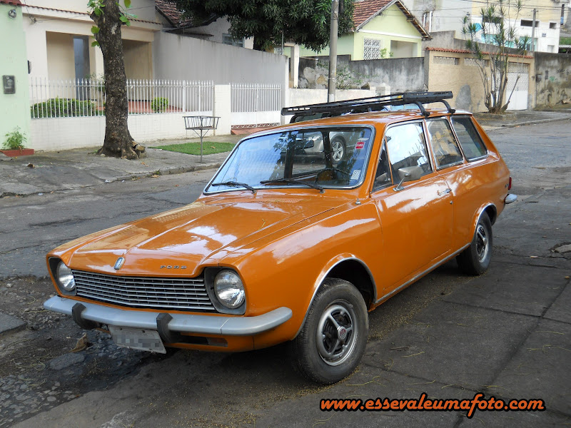 Registros Automotivos do Cotidiano: Ford Belina 1977