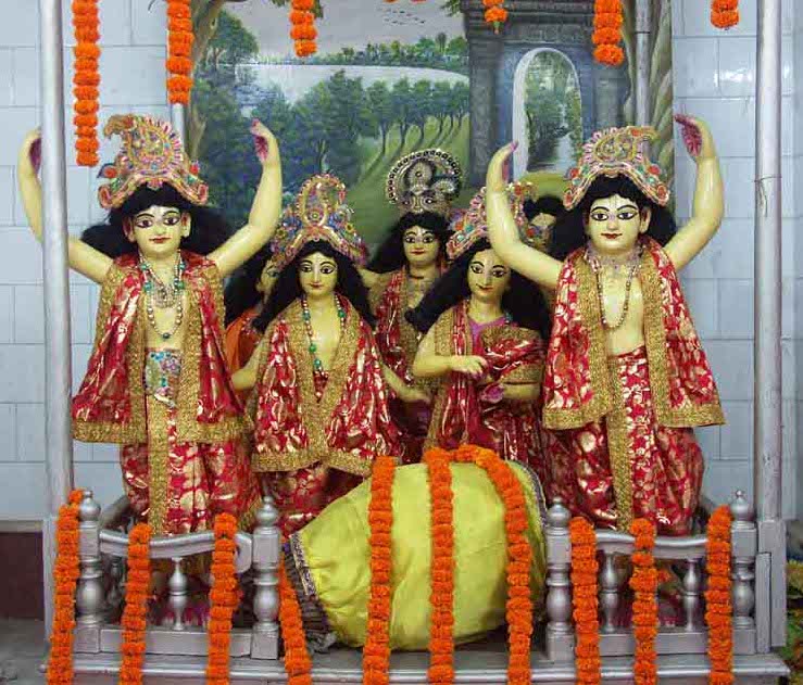 Transcendental Bliss at Srivas Angan