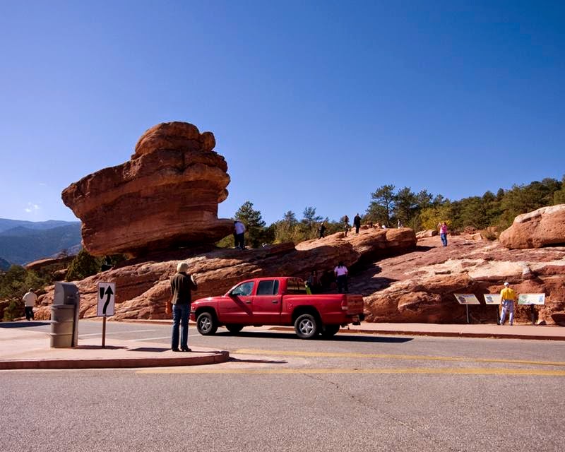 The Balanced Rock | The Garden of the Gods, Colorado