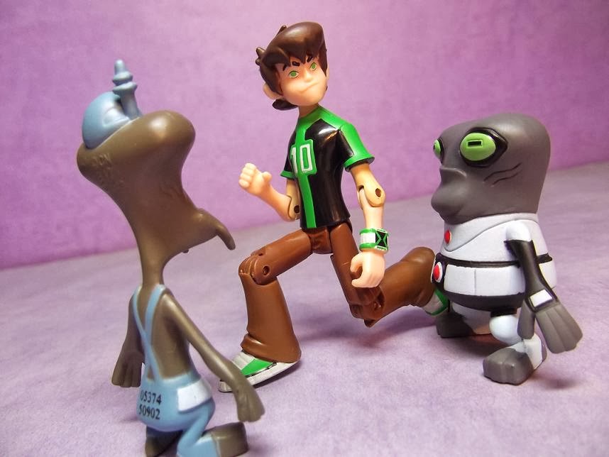 HGG的幻想: BEN 10 OMNIVERSE Pettaliday, Driba, Blukic, Solid Plugg Figure