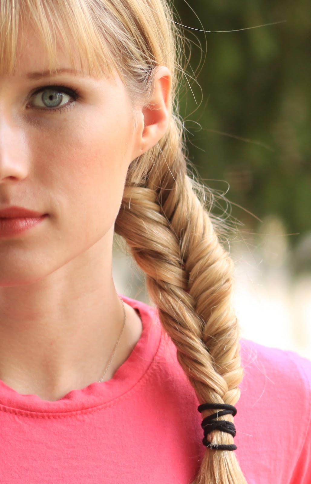 watch out for the woestmans: Fish Tail Braid Tutorial/ How to